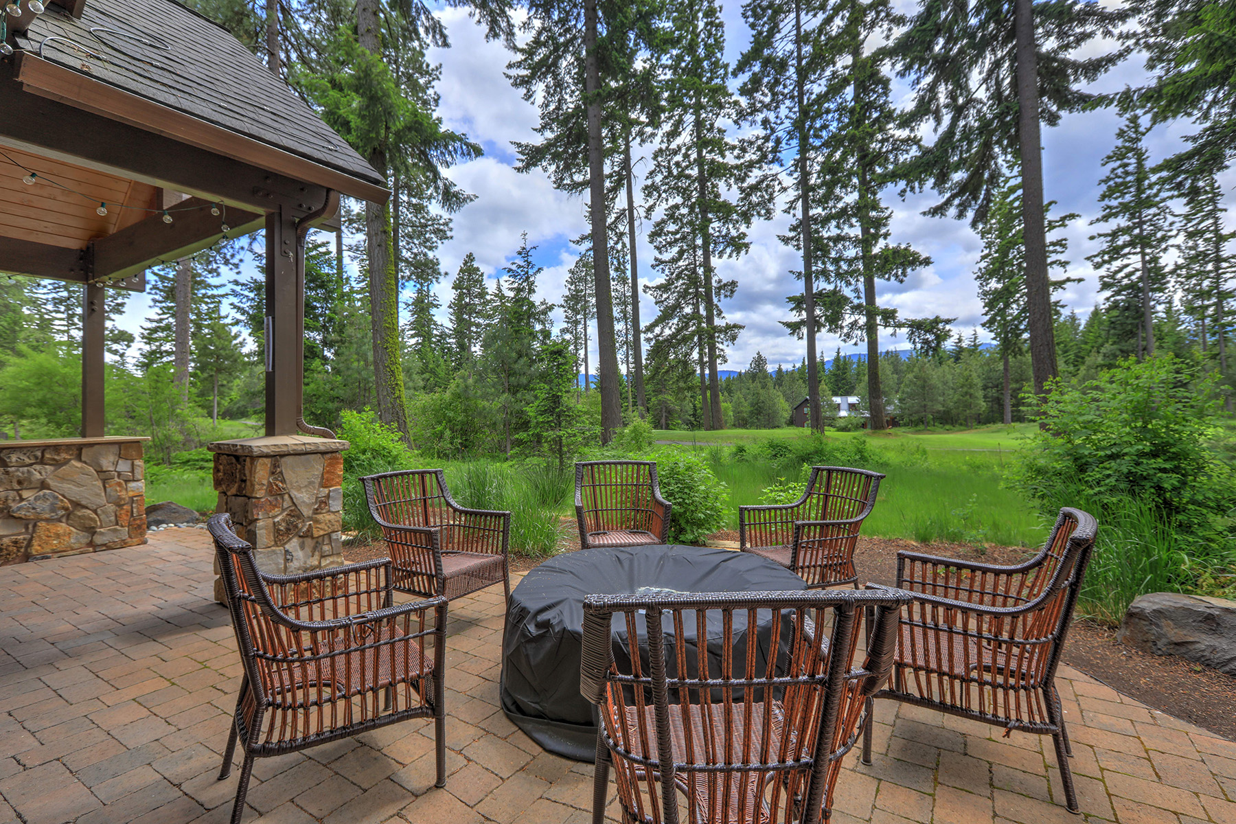 Outdoor Renovations for a Winter Oasis - Glickman
